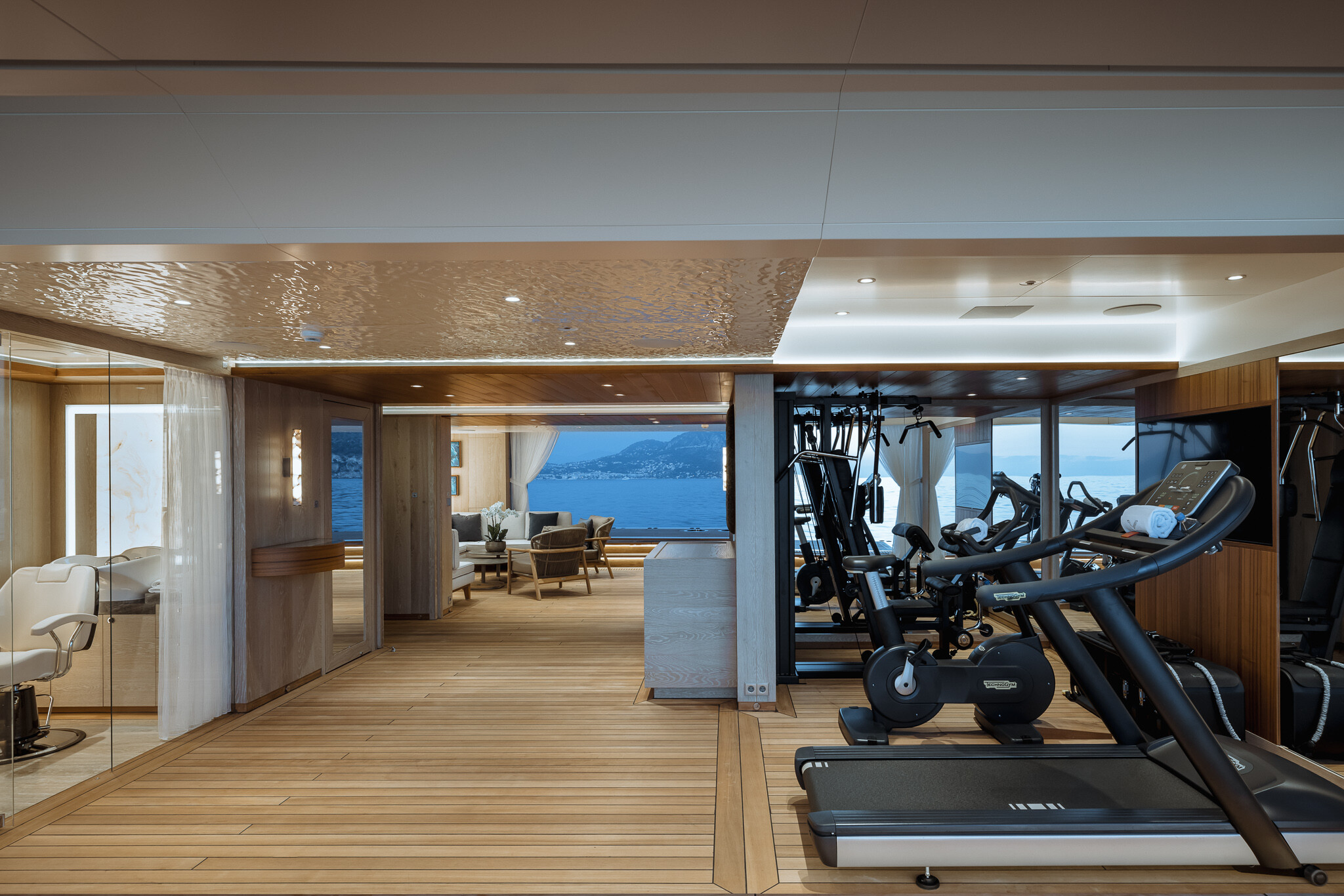 VICTORIOUS YACHT FOR CHARTER | FRASER