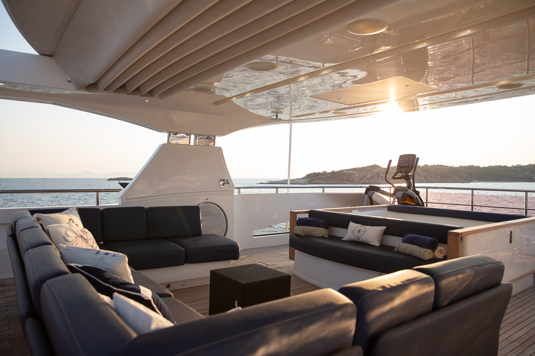 MIRAGE IV Yacht for Sale | Fraser