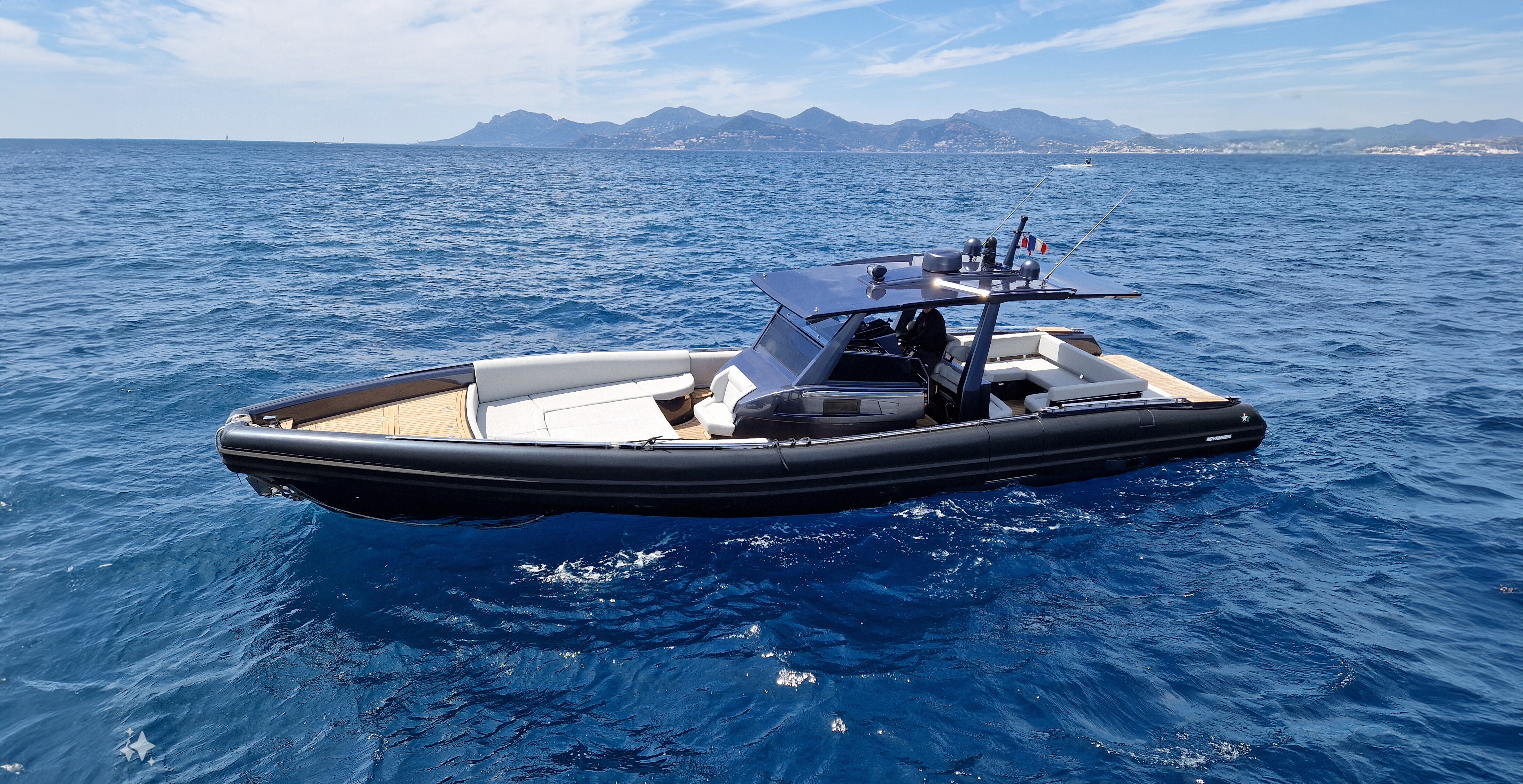 K2 YACHT FOR CHARTER | FRASER