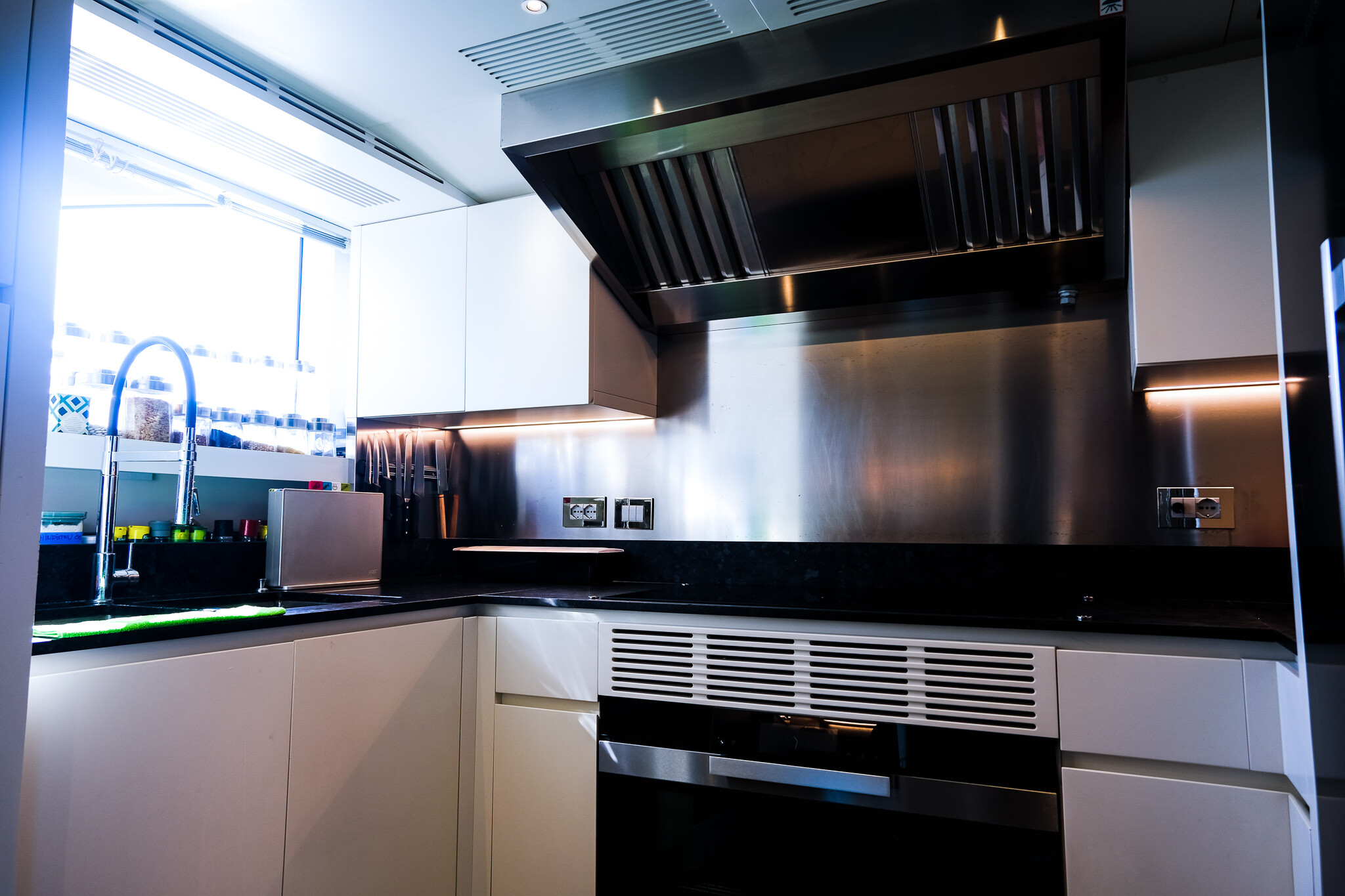 SUNRISE Yacht for Sale | Fraser