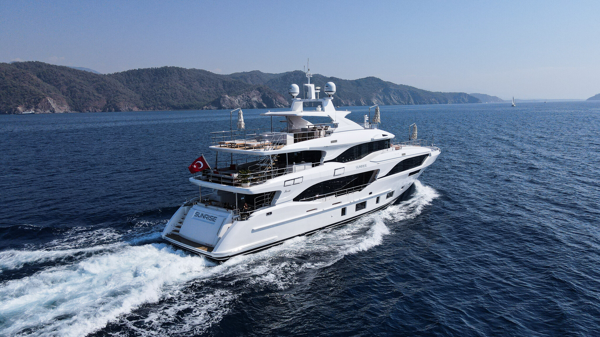 SUNRISE Yacht for Sale | Fraser