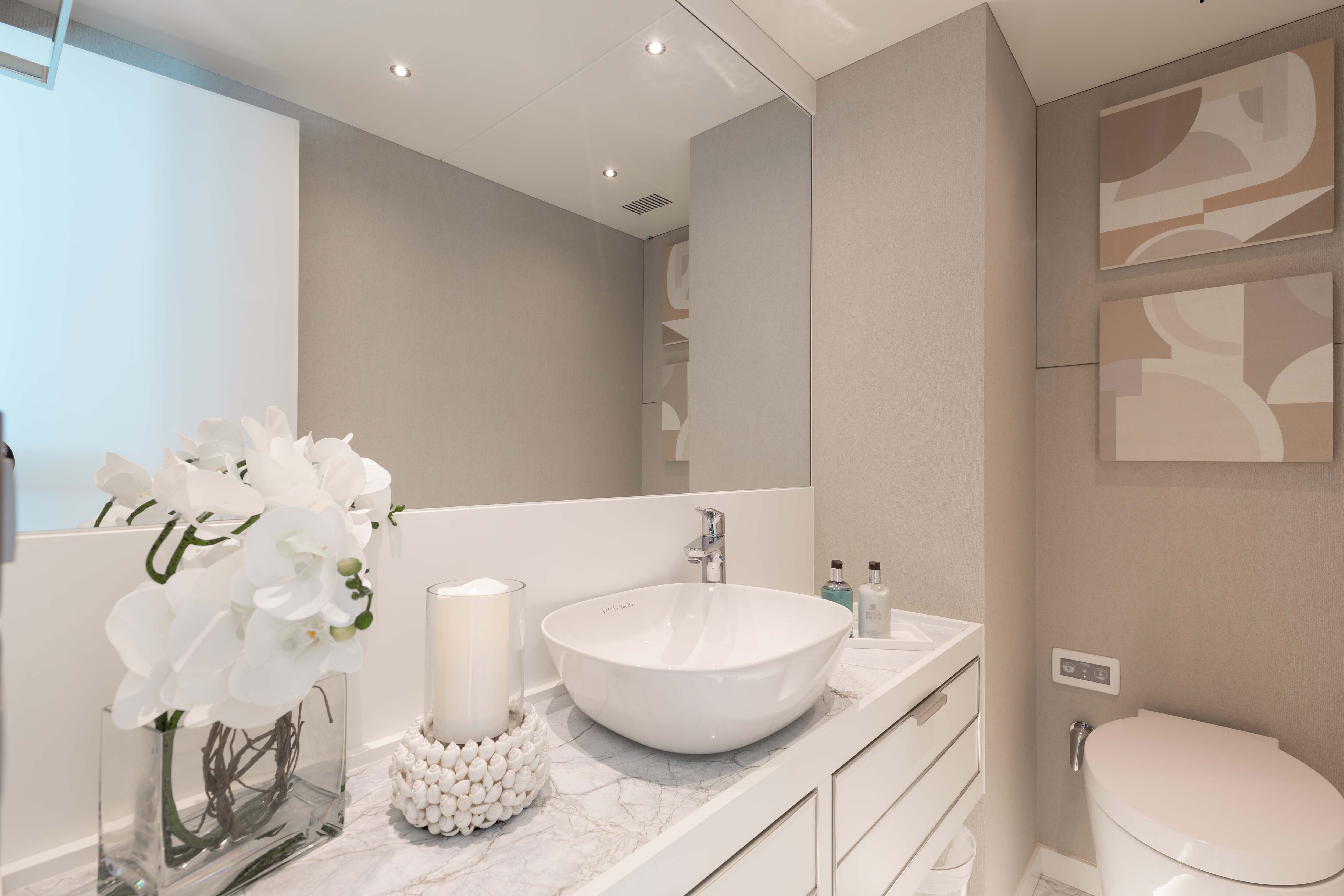 AMORE YACHT FOR CHARTER | FRASER