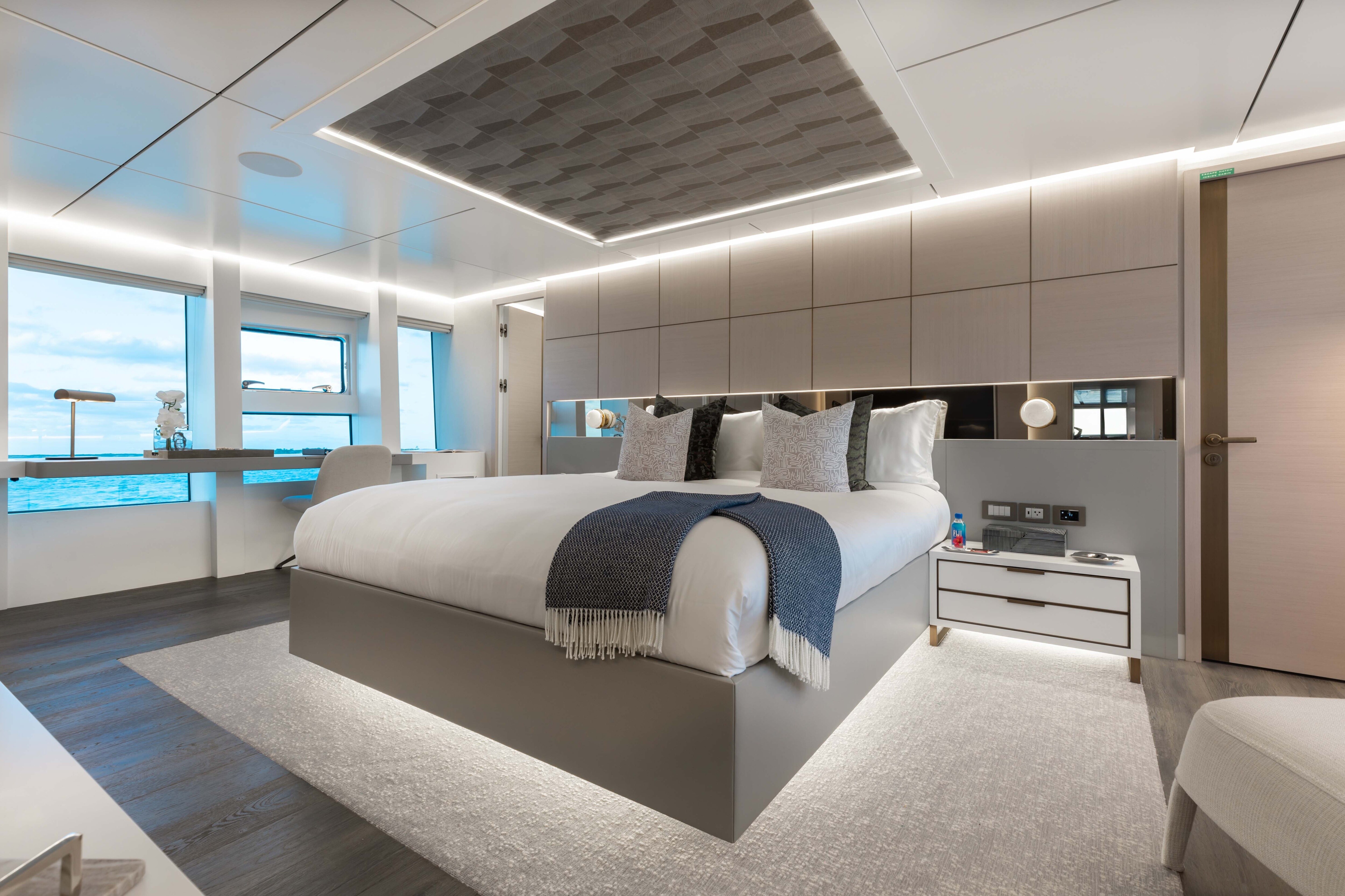 AMORE YACHT FOR CHARTER | FRASER