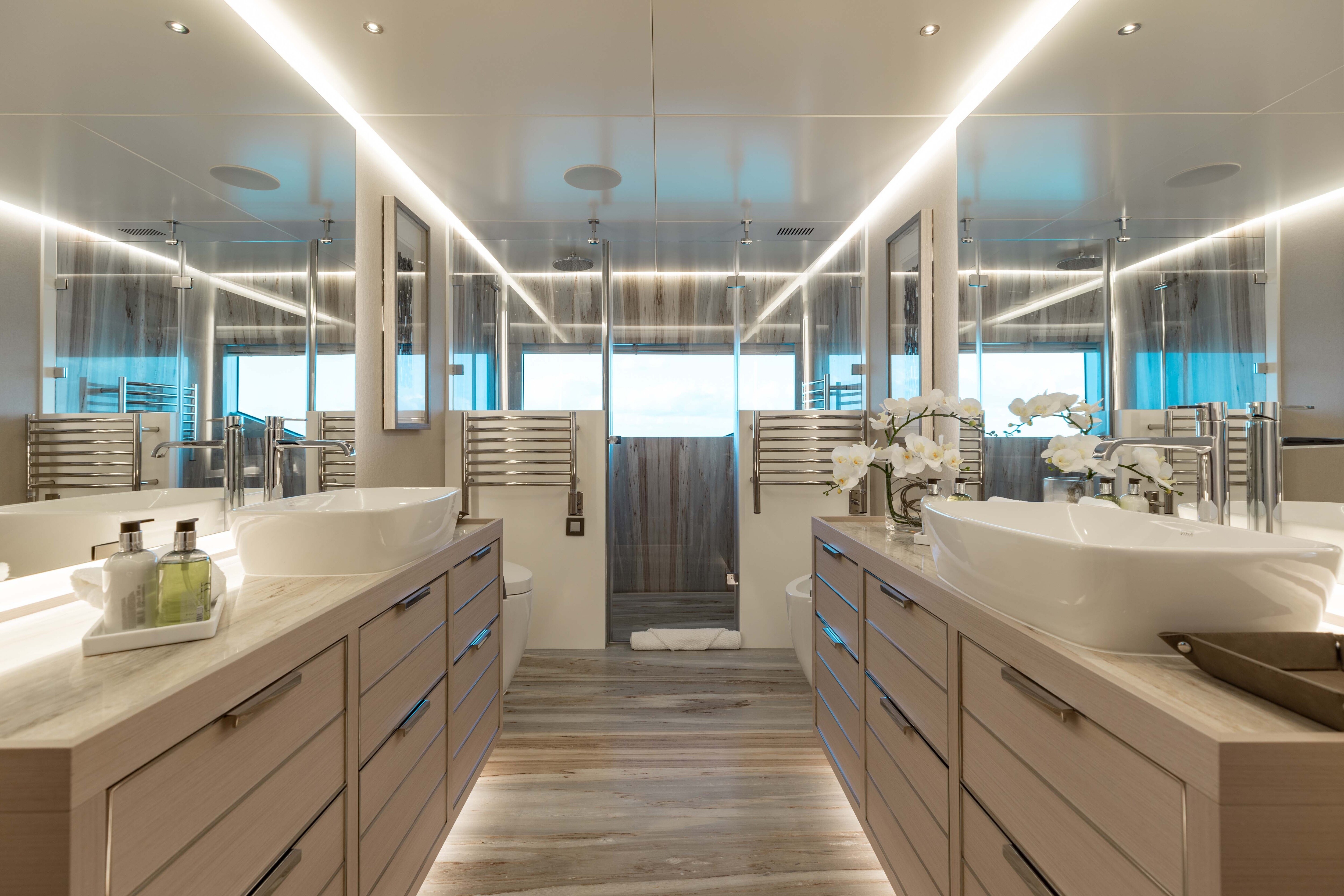 AMORE YACHT FOR CHARTER | FRASER