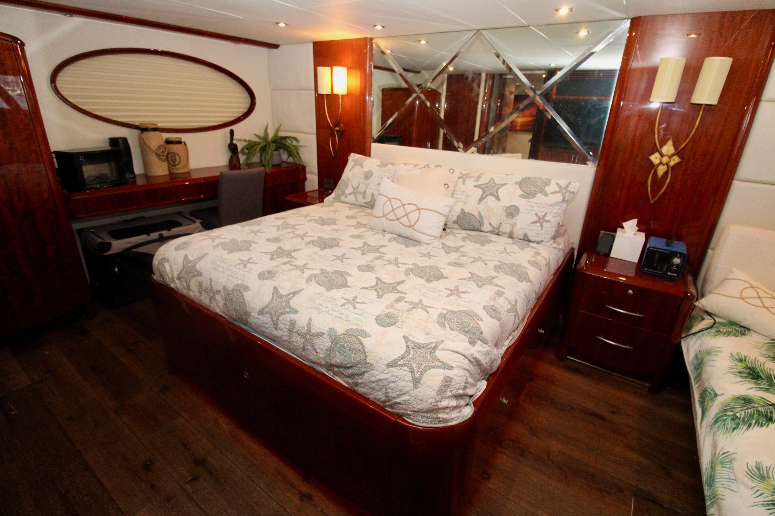 DIVINE DESTINY Yacht | Fraser