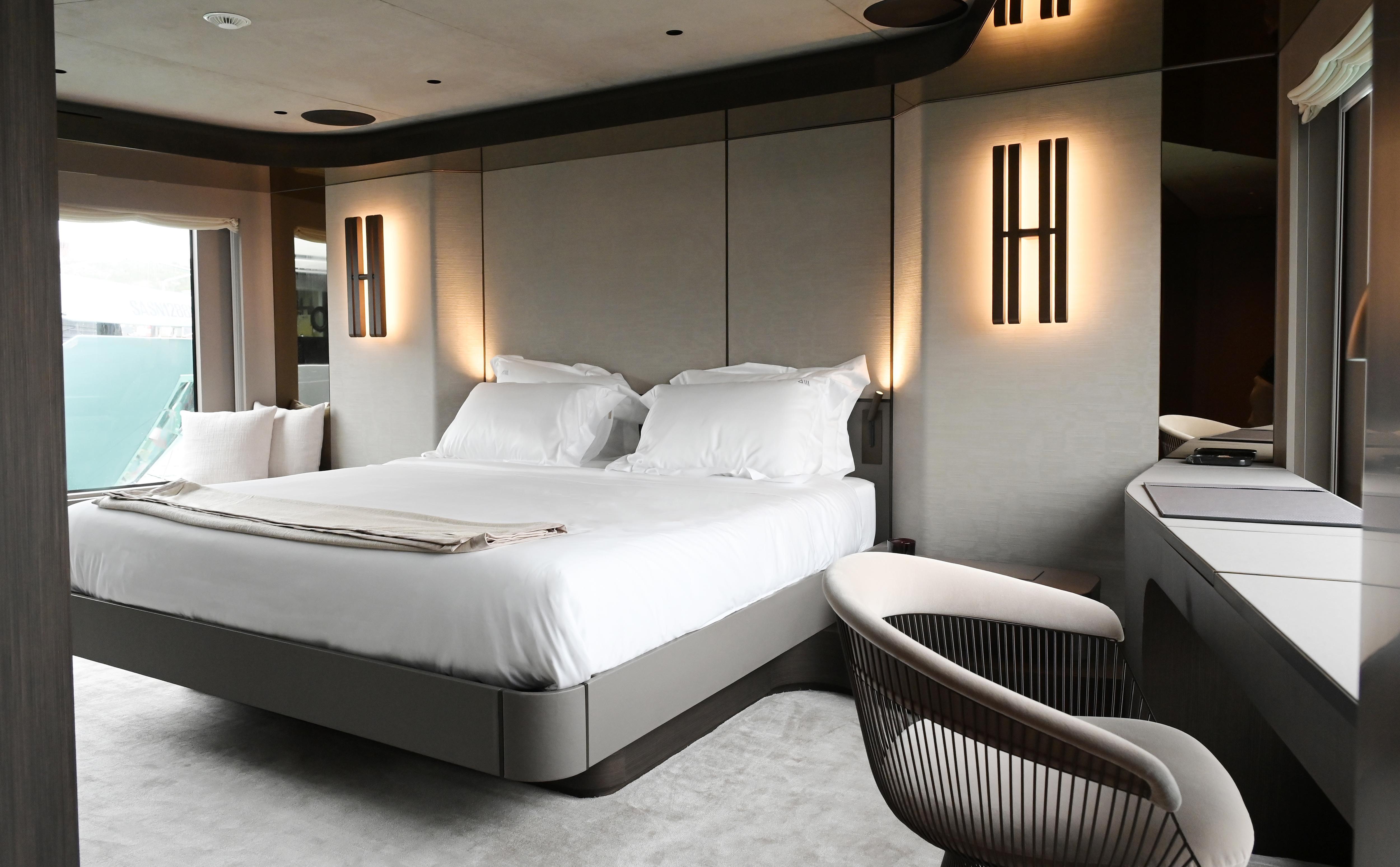 ALMA III YACHT FOR CHARTER | FRASER