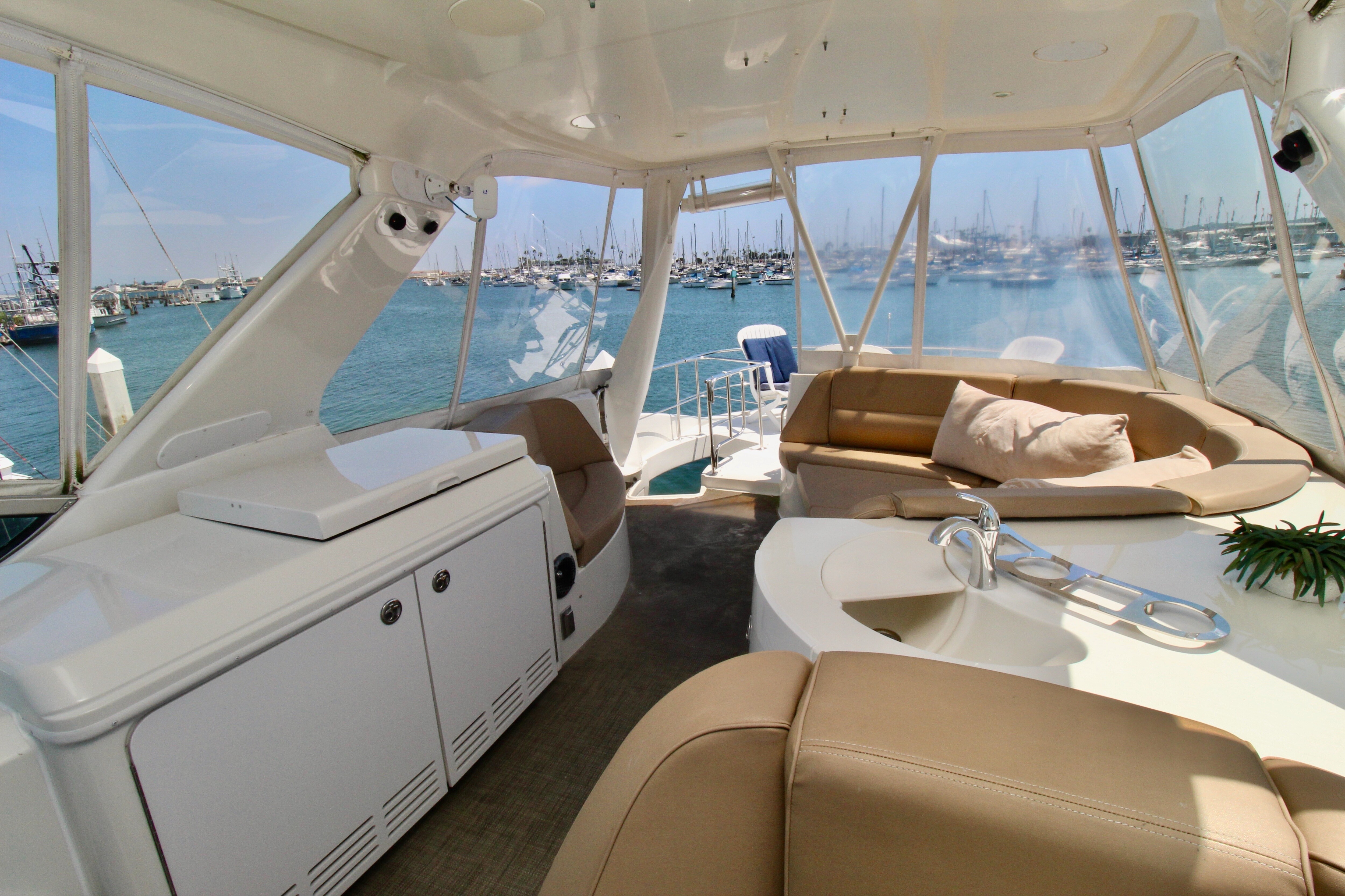 19TH HOLE Yacht | Fraser