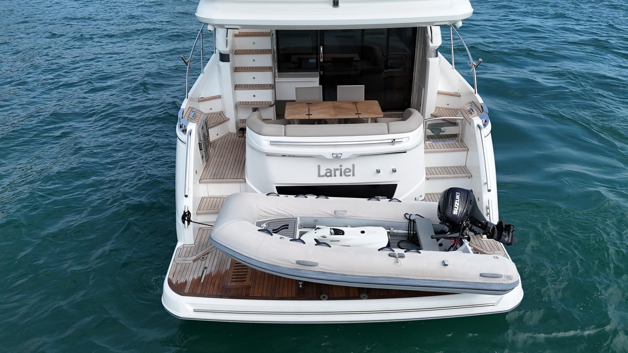 LARIEL Yacht For Sale I Fraser