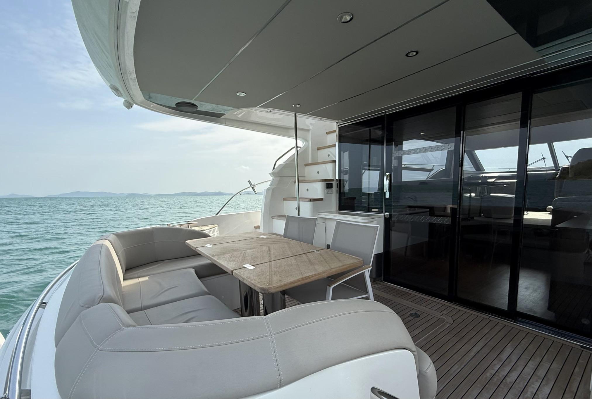 LARIEL Yacht For Sale I Fraser