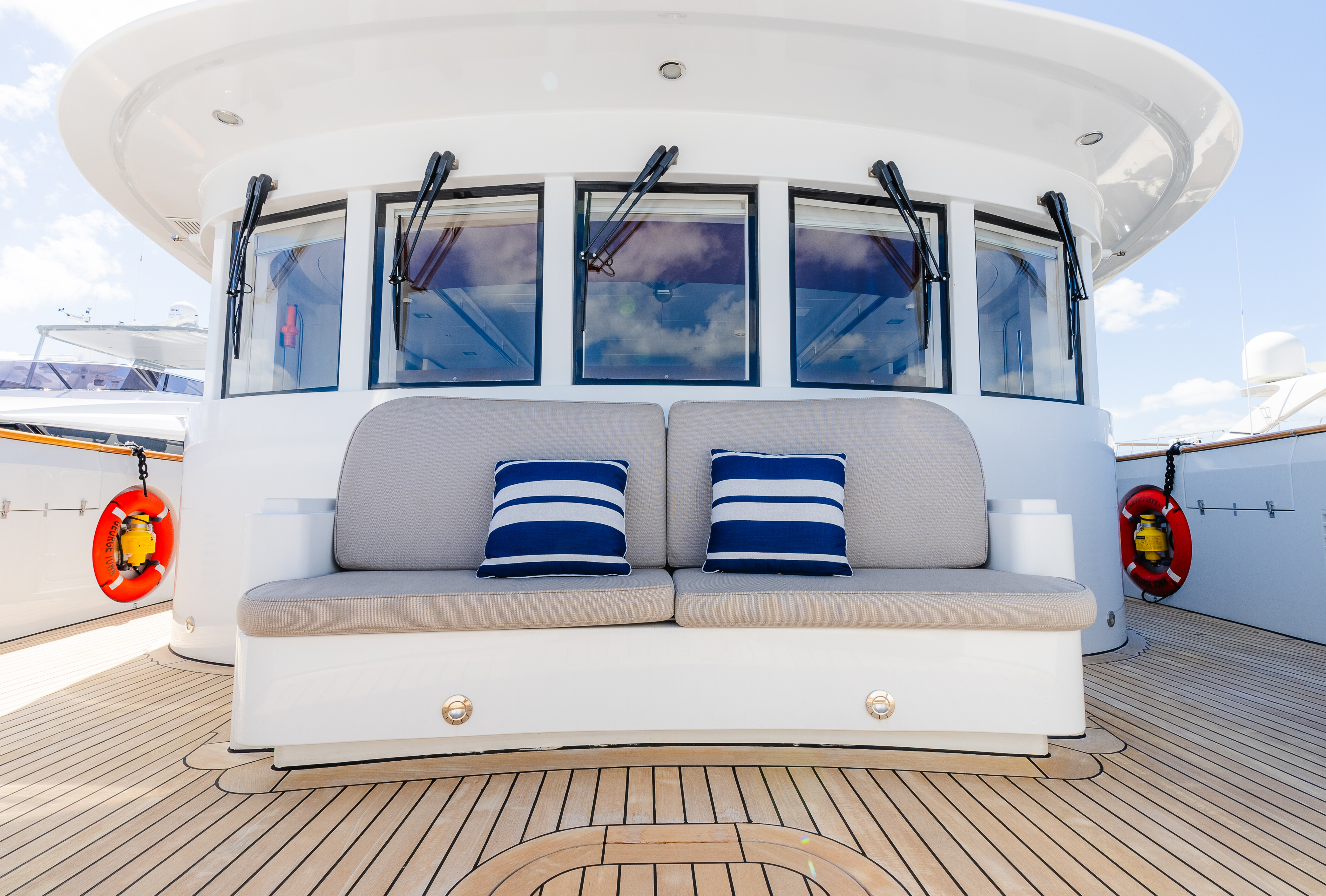 OCEAN'S SEVEN YACHT FOR CHARTER | FRASER