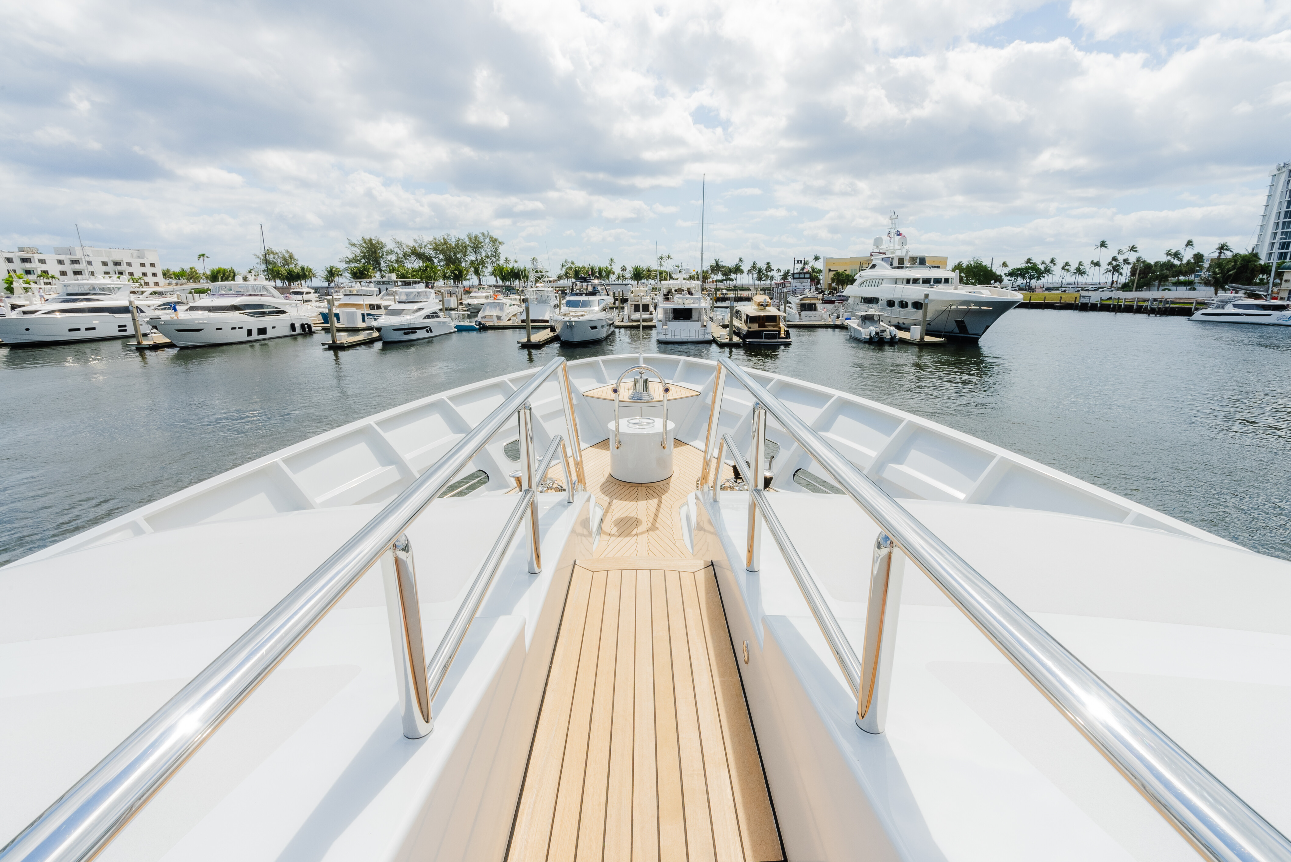 OCEAN'S SEVEN YACHT FOR CHARTER | FRASER