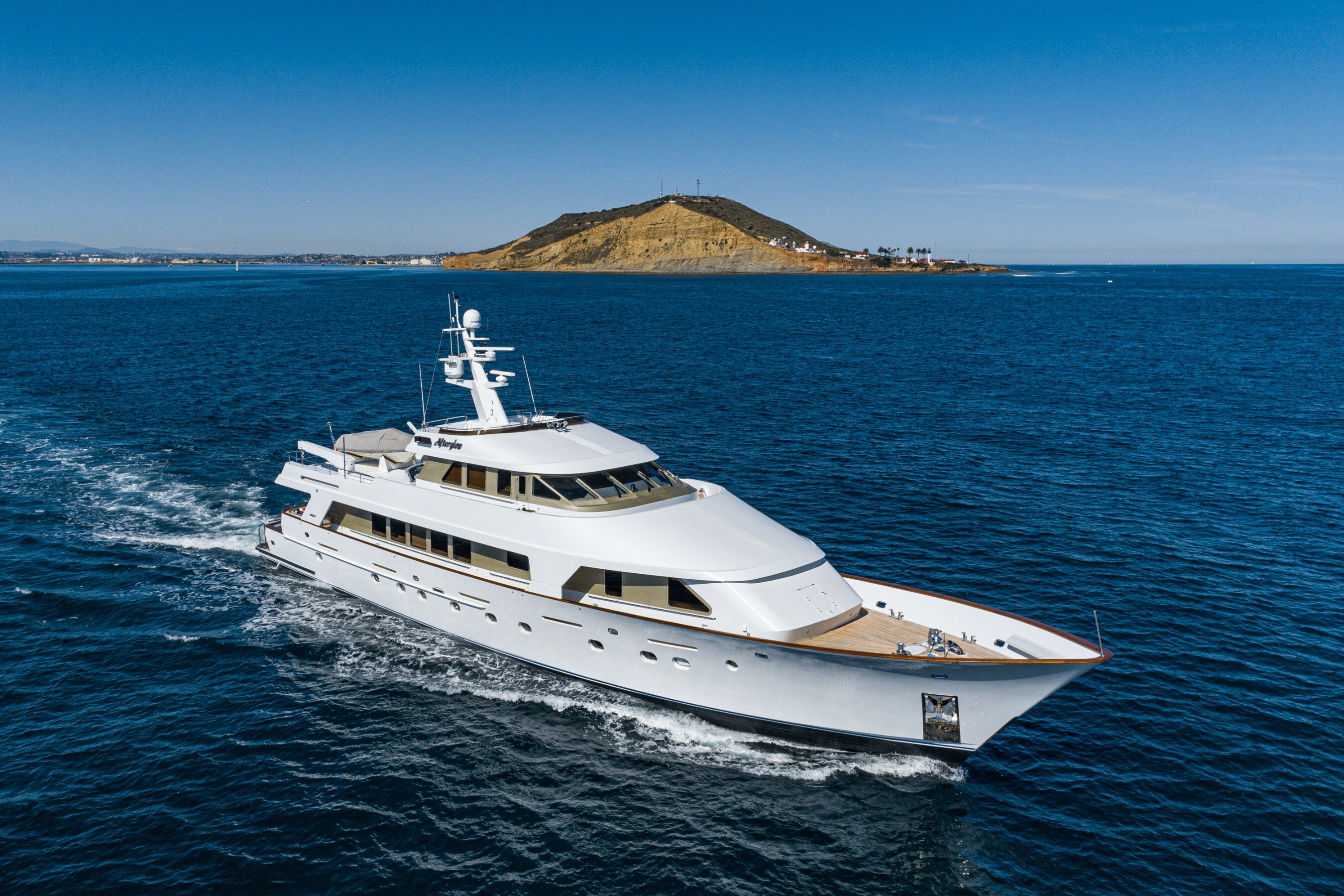 Top Preowned US-Built Yachts | Fraser