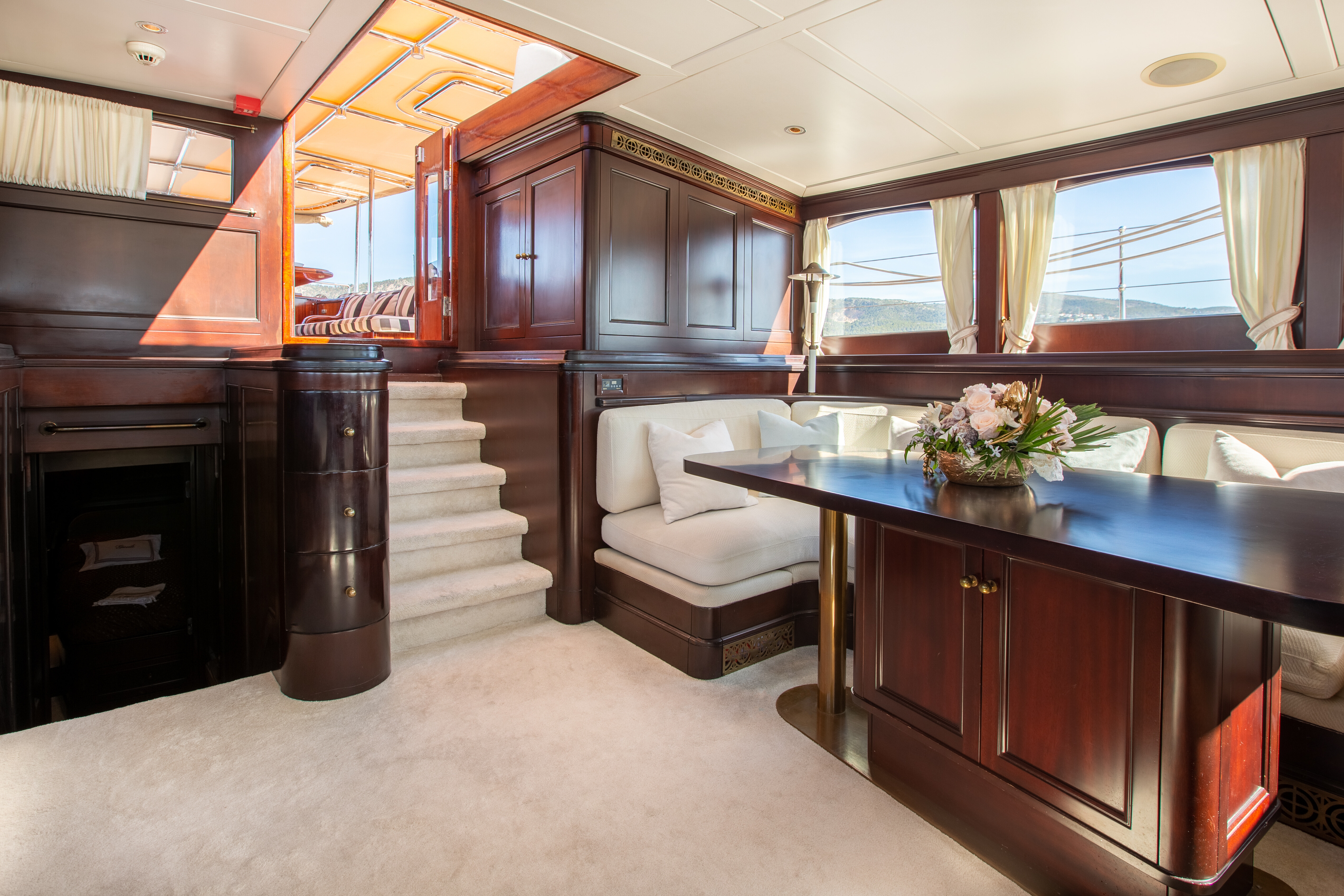 GWEILO Yacht for Sale | Fraser