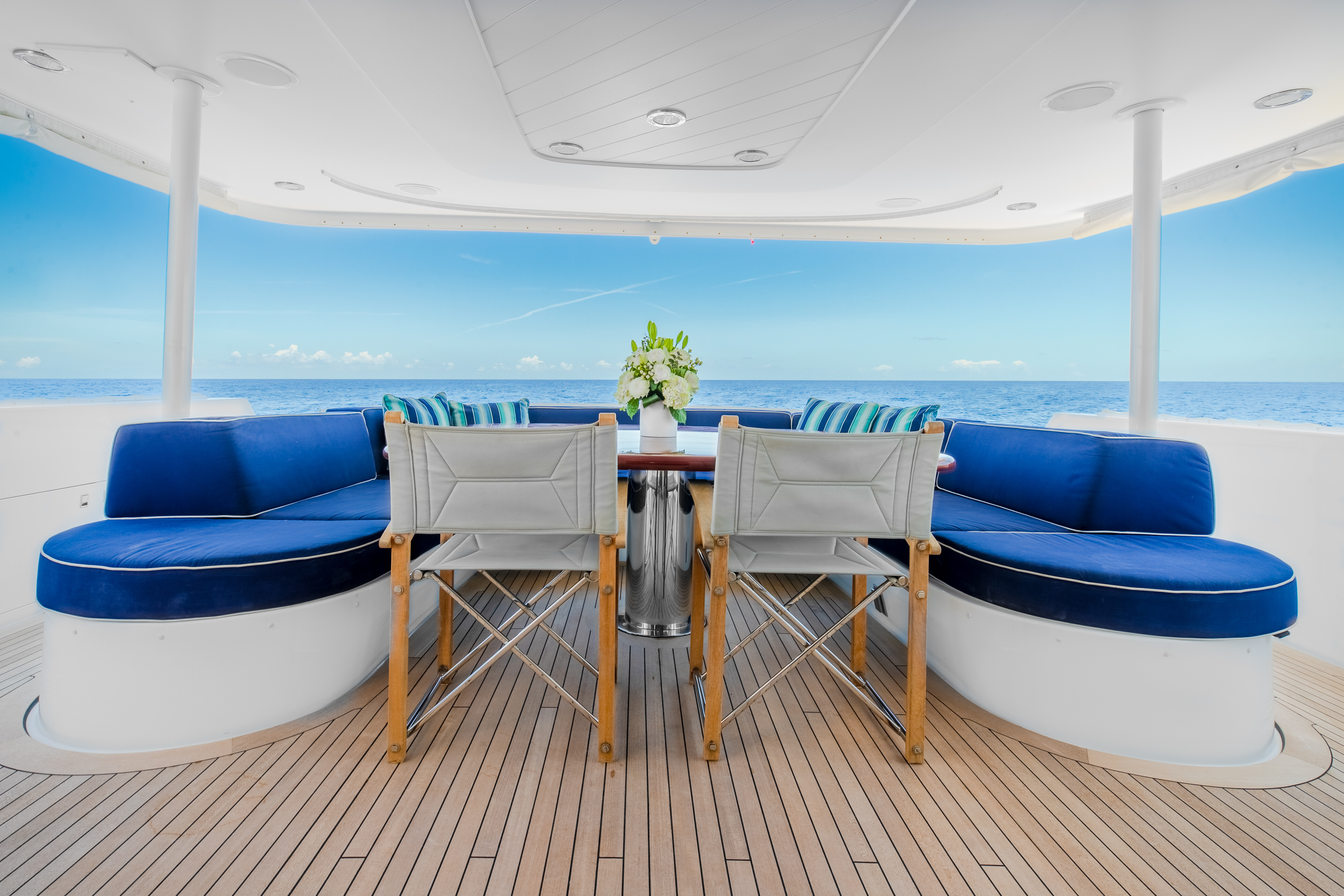 CHECKERED PAST Yacht | Fraser
