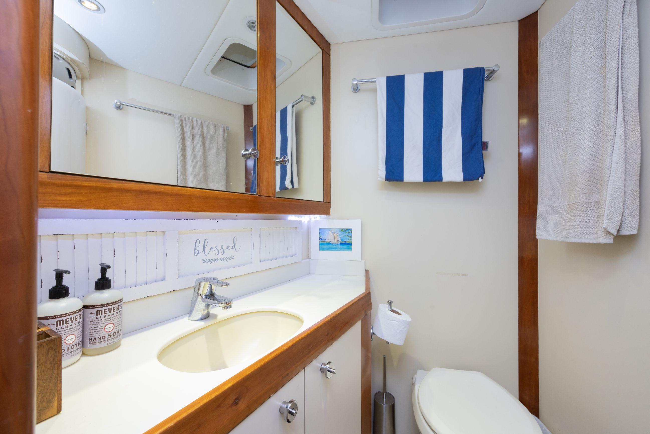 VAGABOND Yacht | Fraser