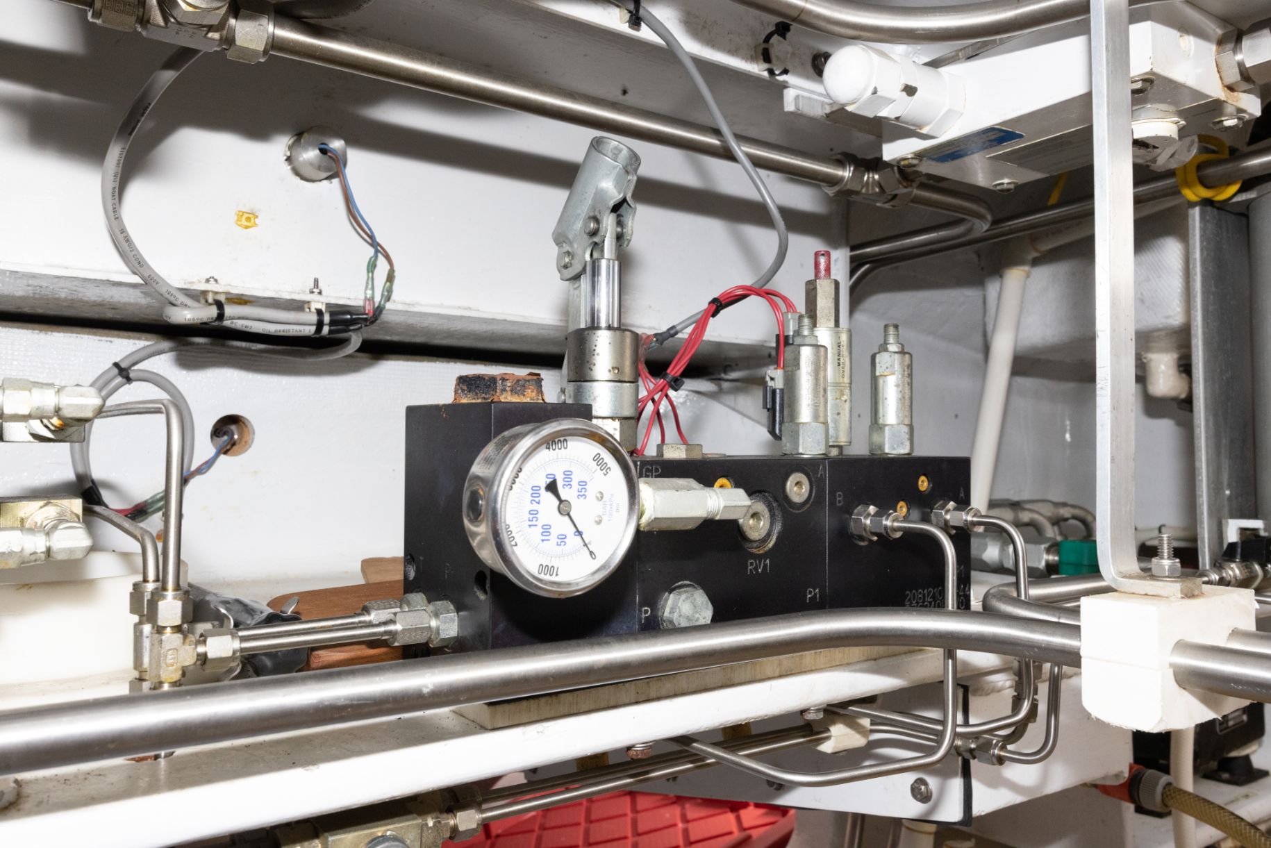 VAGABOND Yacht | Fraser