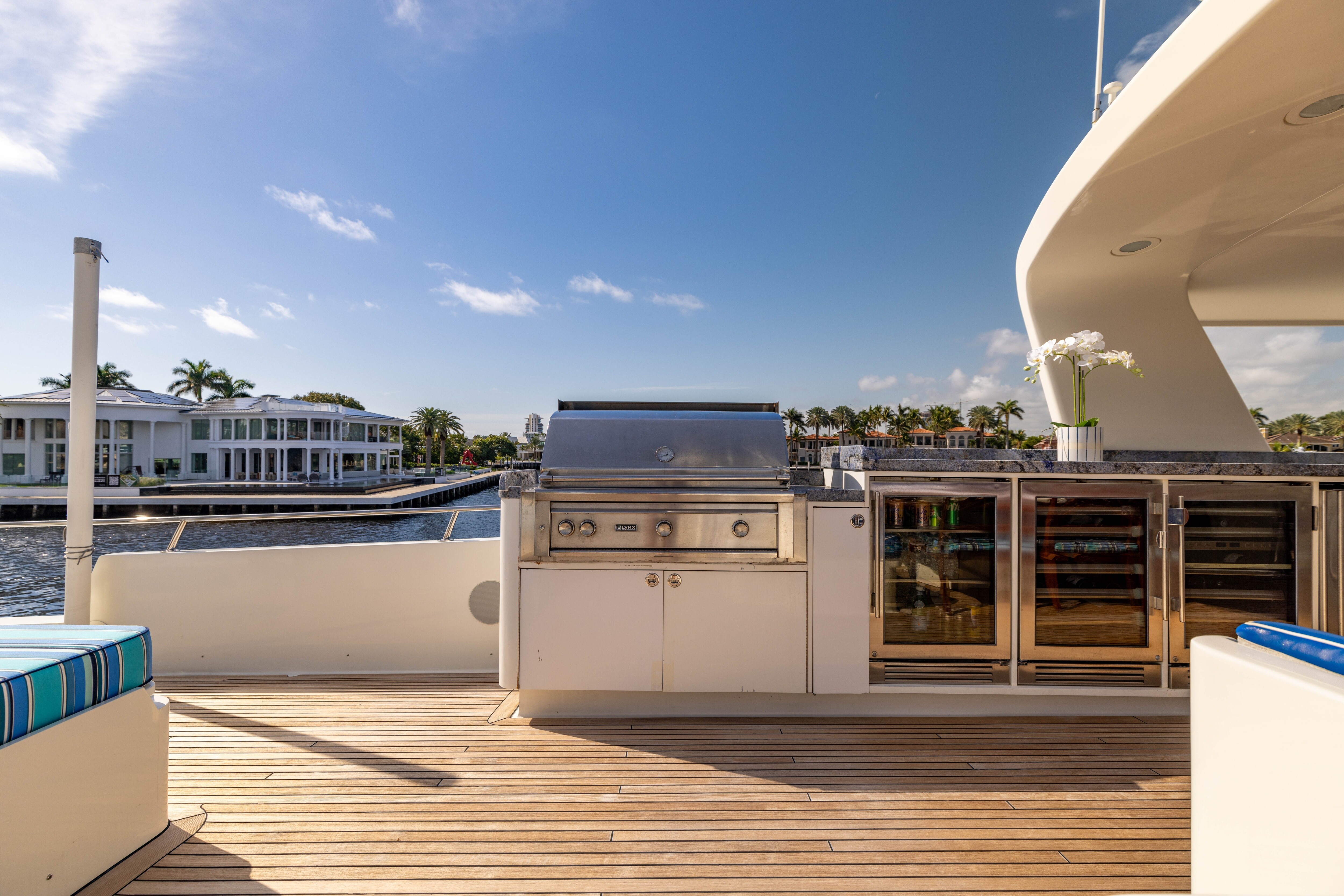 STARLIGHT Yacht for Sale | Fraser
