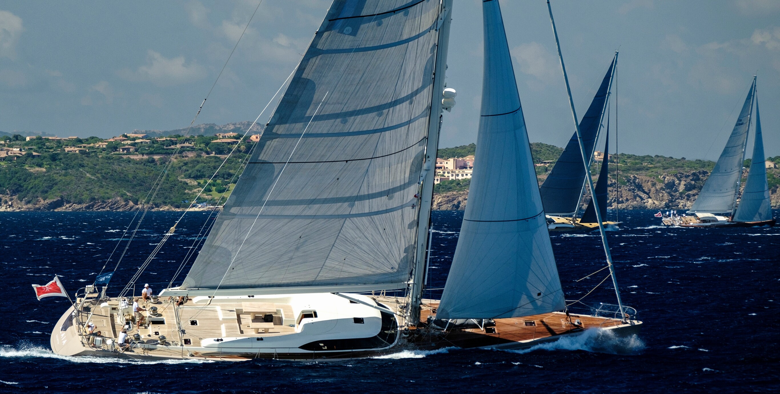 ACAIA YACHT FOR CHARTER | FRASER