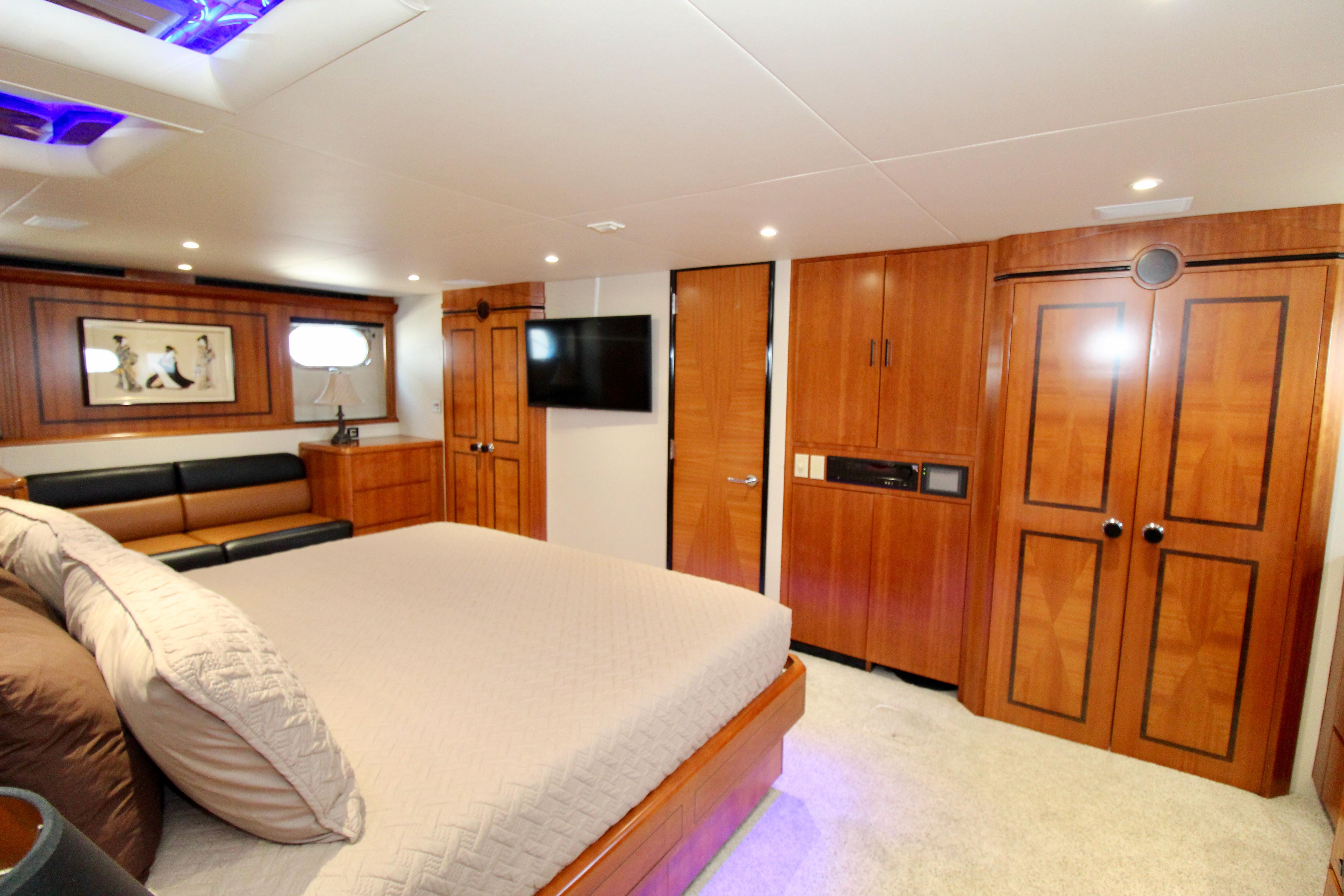 MY WAY Yacht for Sale | Fraser