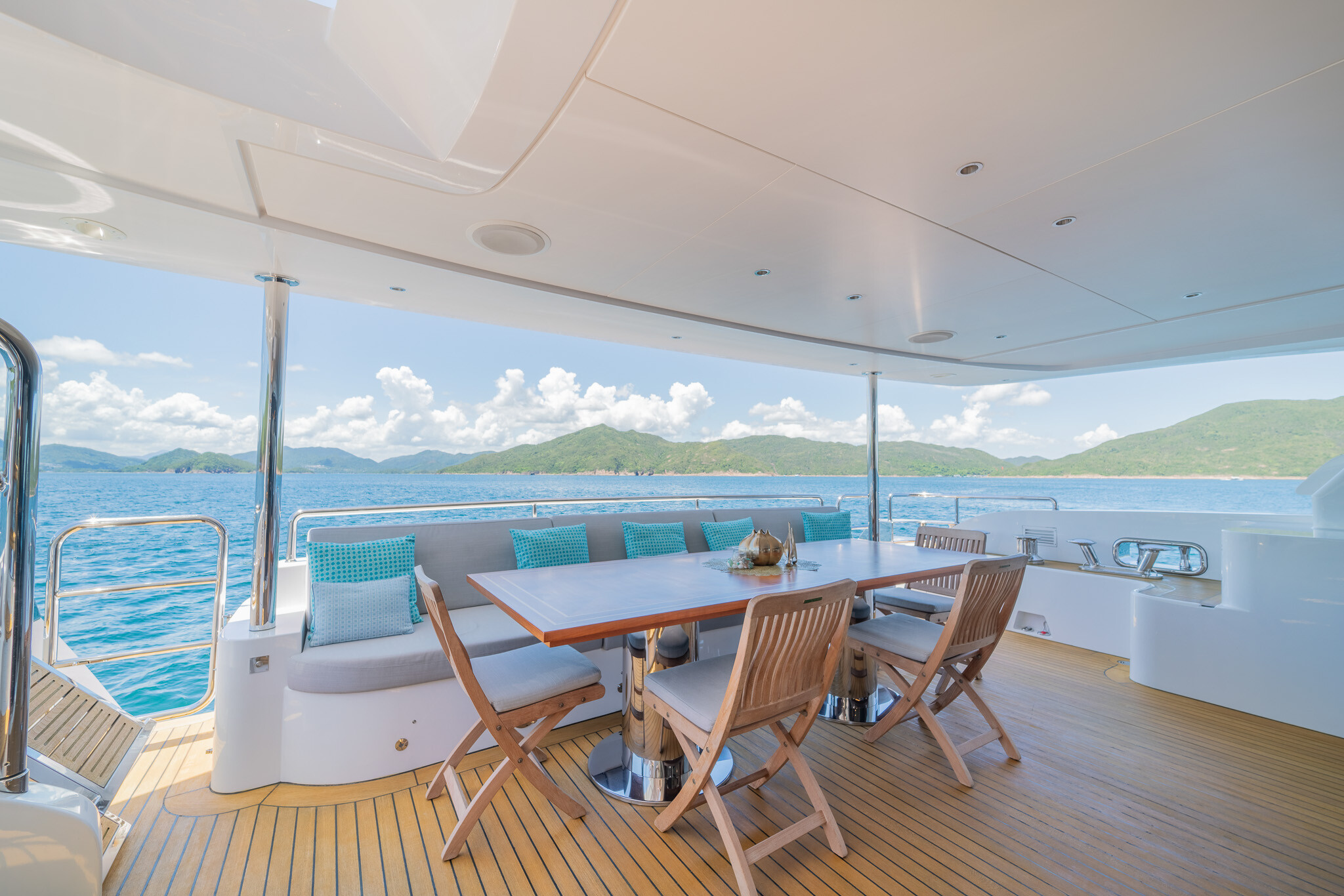 GOOD DAY Yacht for Sale | Fraser