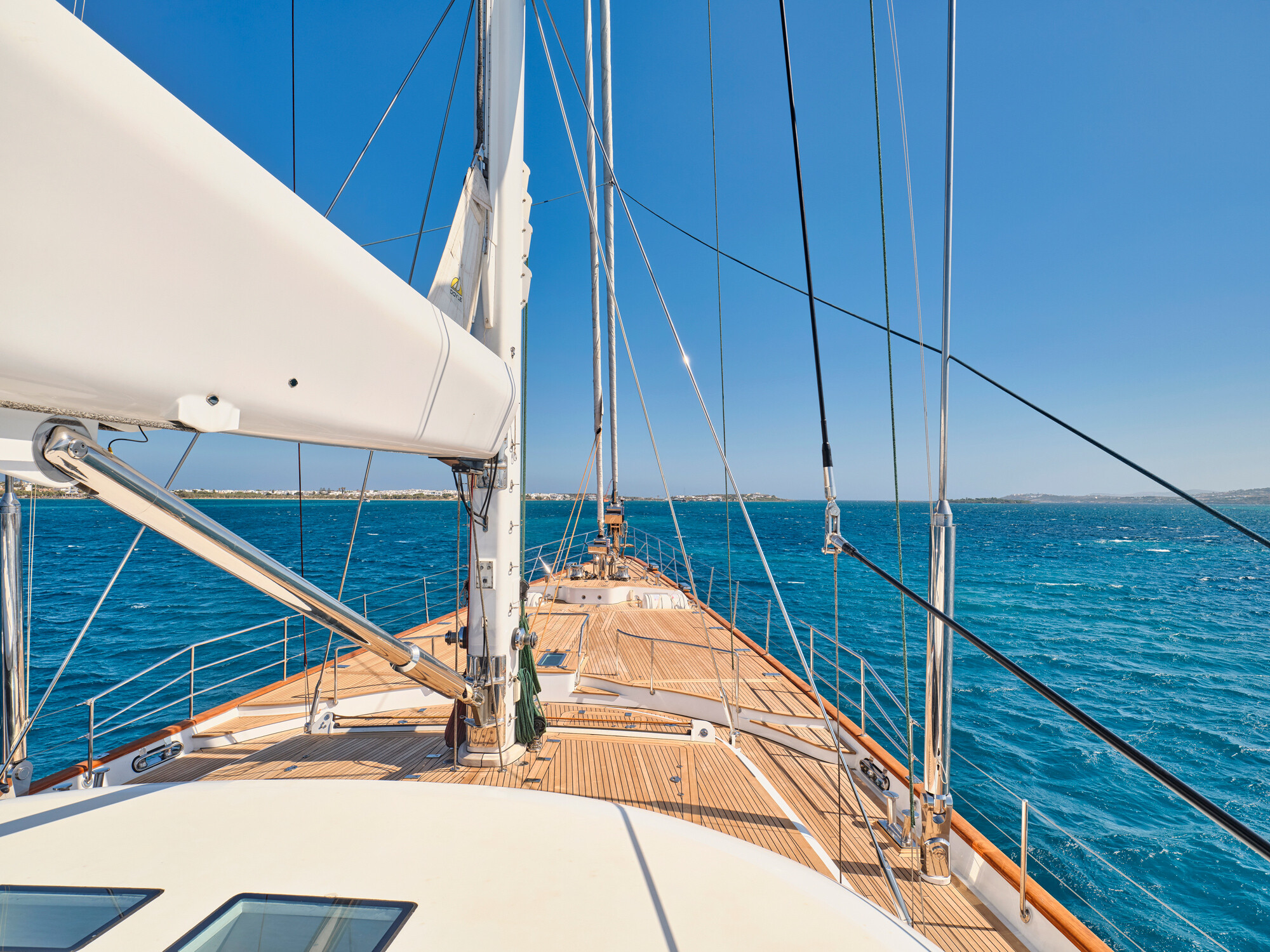 BURRASCA YACHT FOR CHARTER | FRASER