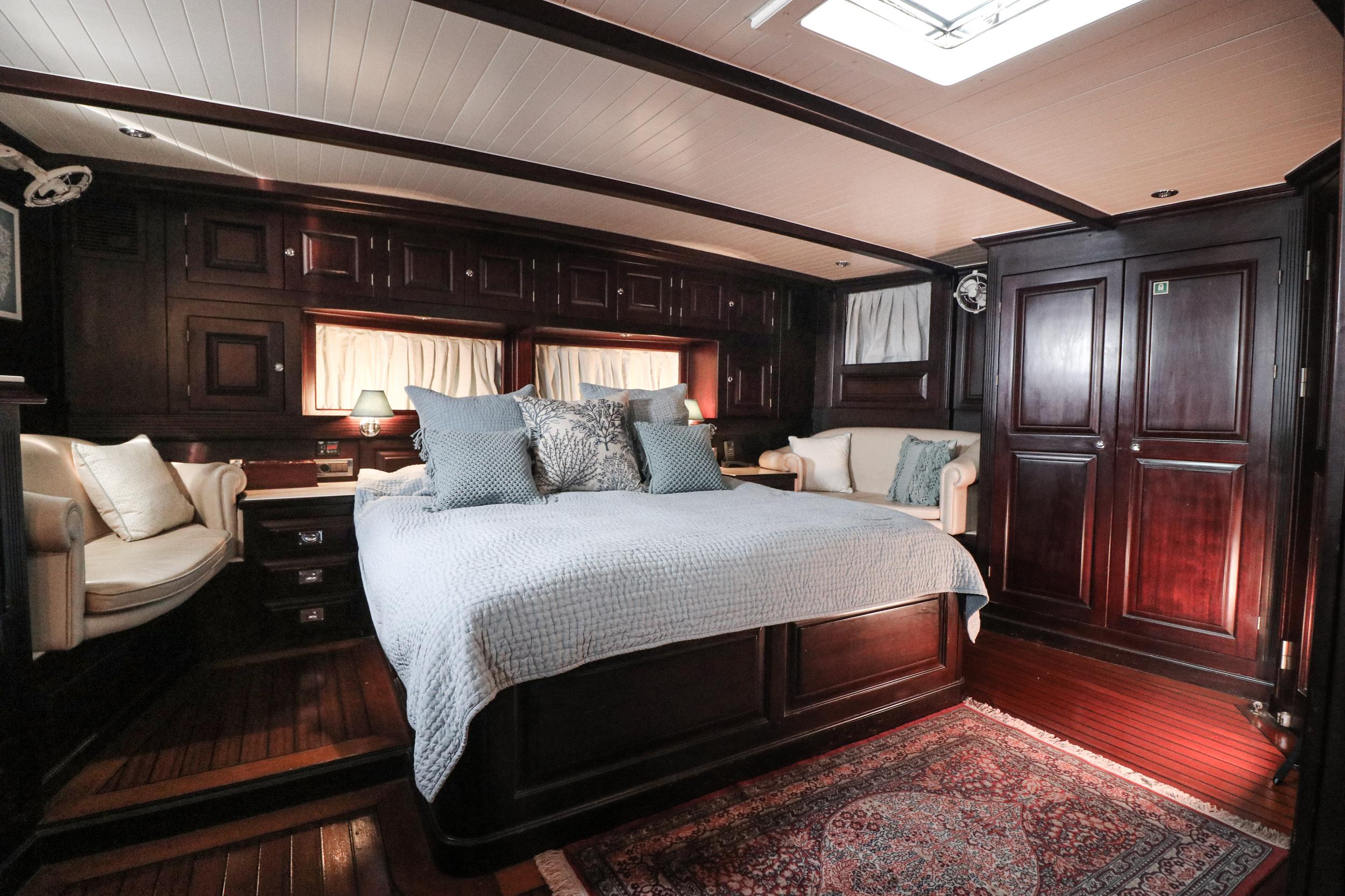 LADY LORRAINE Yacht for Sale | Fraser