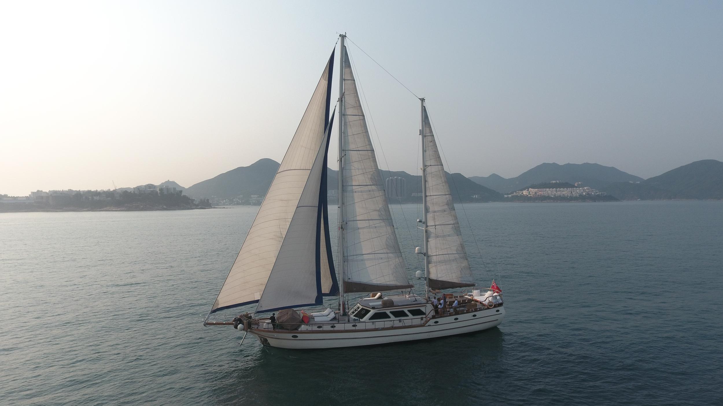 LADY LORRAINE Yacht for Sale | Fraser
