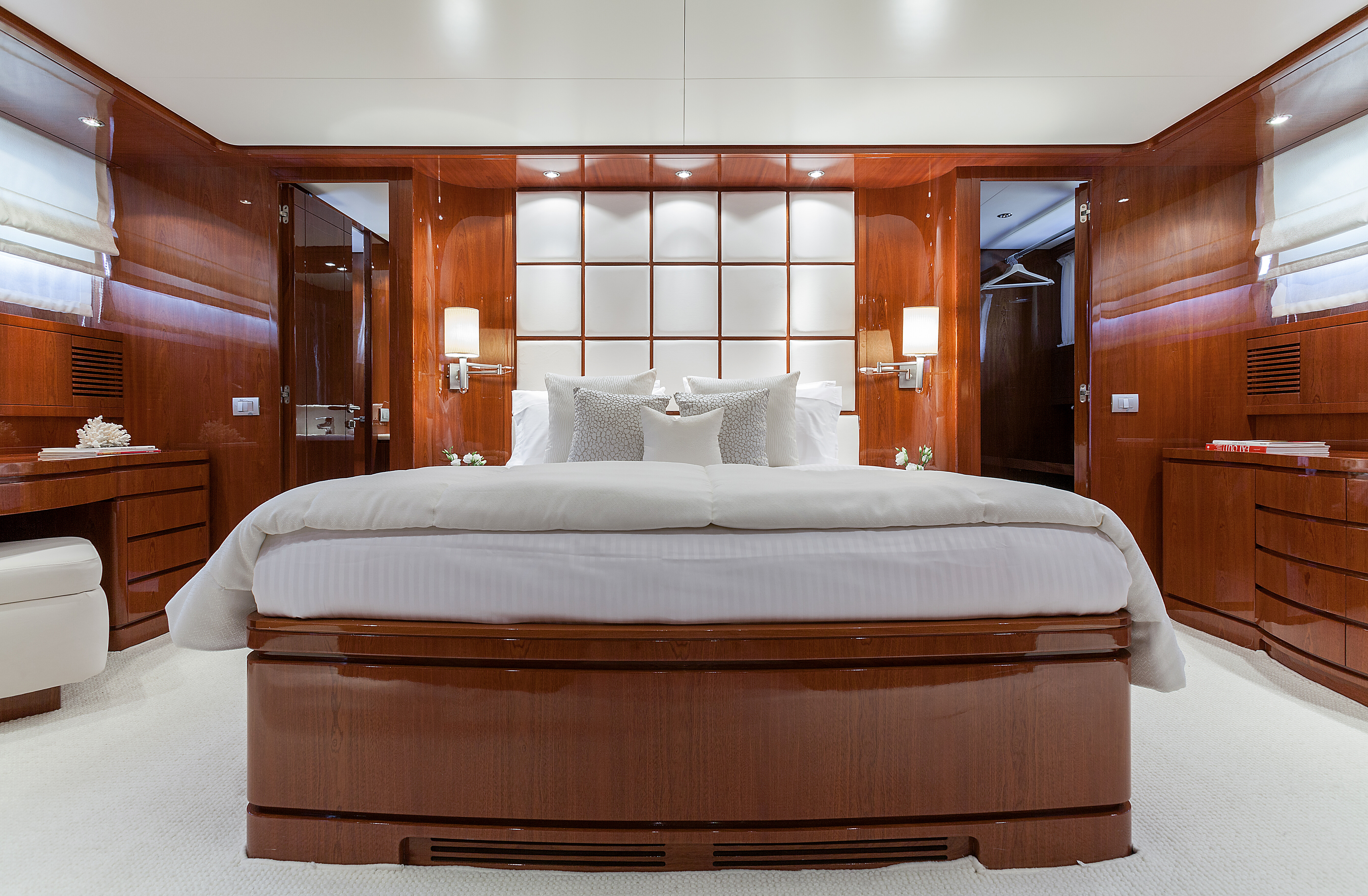 ZEN YACHT FOR CHARTER | FRASER