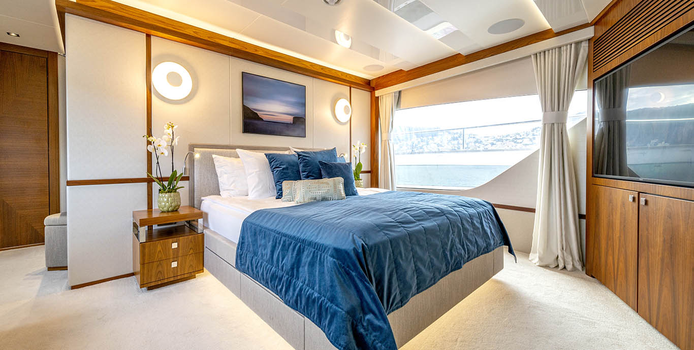 TAKE OFF Yacht for Sale | Fraser